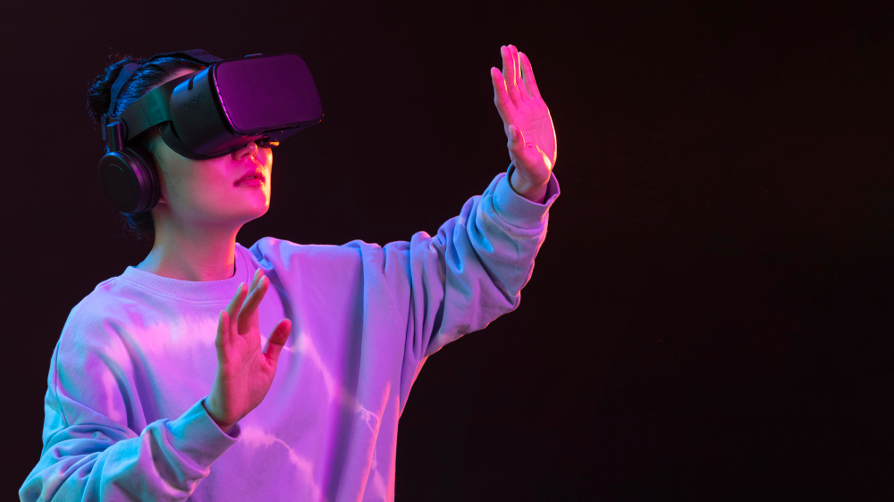 8 Innovative and Promising Virtual Reality Trends in 2025 - StringLabs