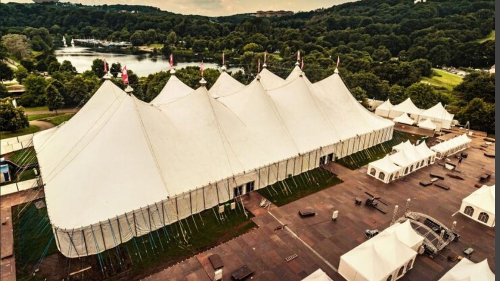 Command Attention: How a Custom Tent Becomes Your Trade Show Powerhouse ...